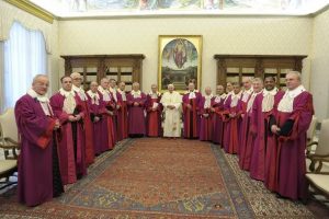 Mantellone, soprana, croccia – I komu to przeszkadzało?